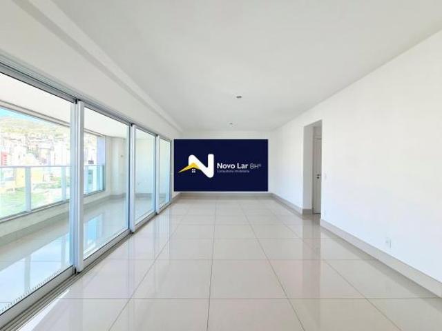 Apartamento com varanda, 167m², 4 quartos, 4 vagas e lazer no Anchieta