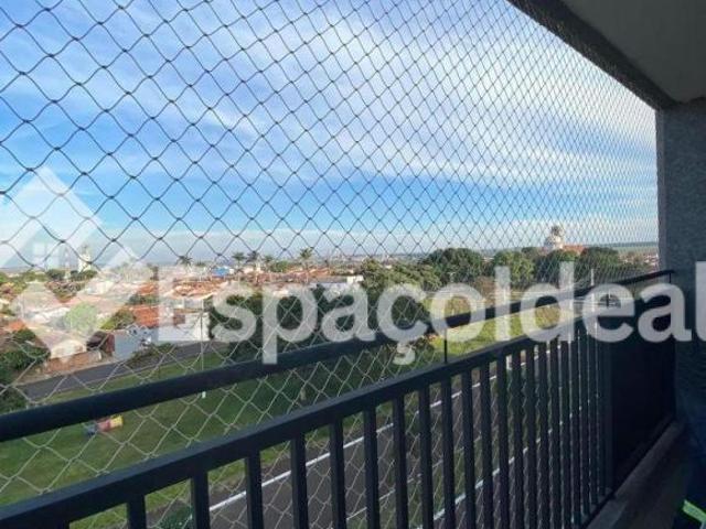 Apartamento com varanda 2 dormitórios Nucleo