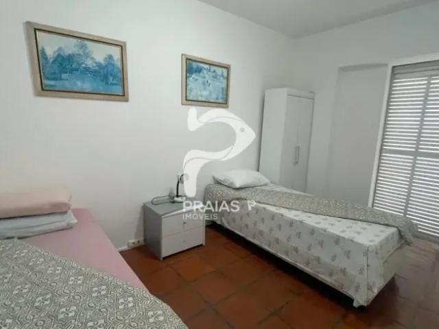 Apartamento com varanda, 3 dormitórios, Astúrias, Guarujá