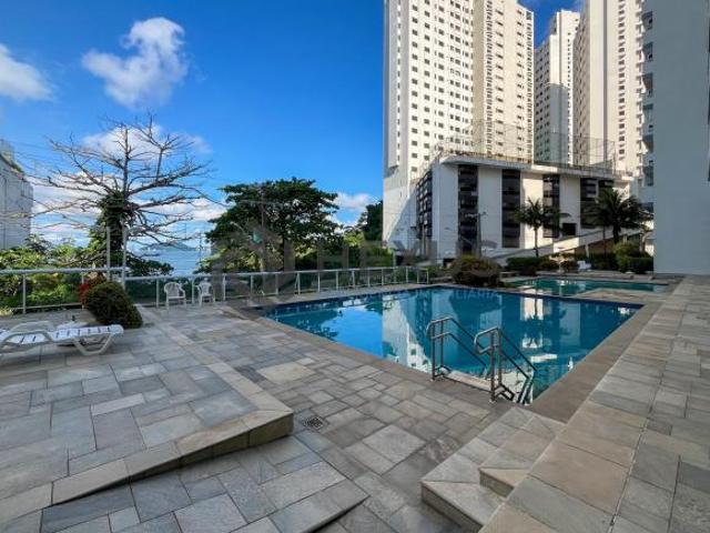 Apartamento com varanda vista mar e lazer na beira mar da Praia das Asturias, Gu