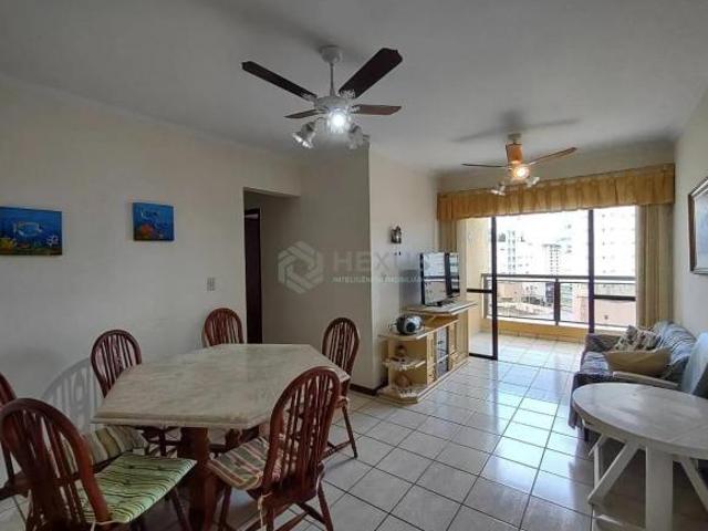 Apartamento com varanda vista mar e lazer na Praia da Enseada, Guaruja