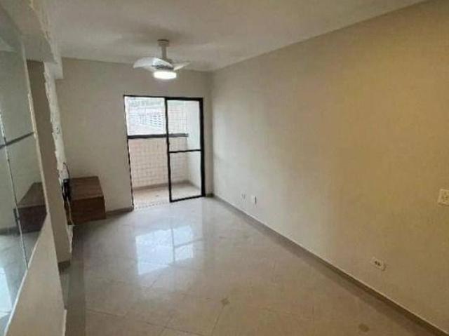 Apartamento com varanda à venda no Embaré por R$ 604.000
