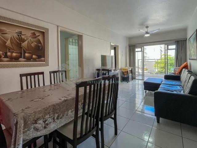 Apartamento com varanda a 1 quadra da Praia das Pitangueiras e lazer na Praia das Pitangueiras, Guar