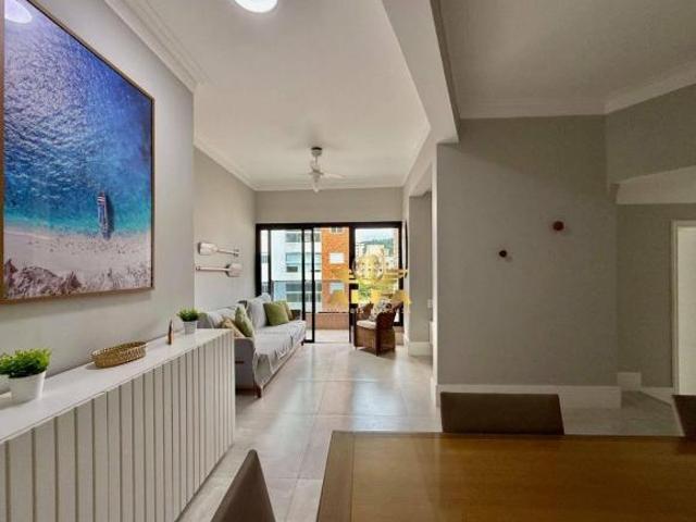 Apartamento com varanda a 50 metros da Praia da Enseada – Alfa Imóveis Guarujá