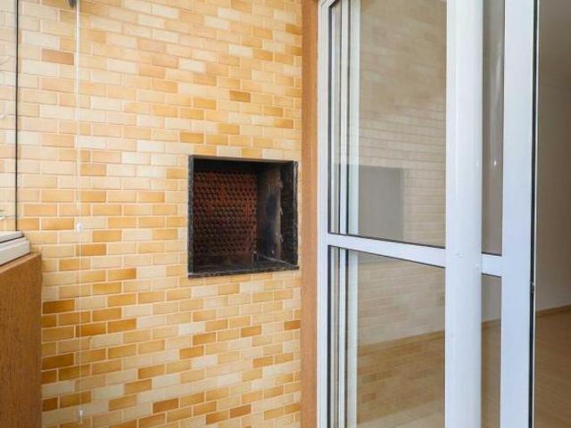 Apartamento Com Varanda E Churrasqueira