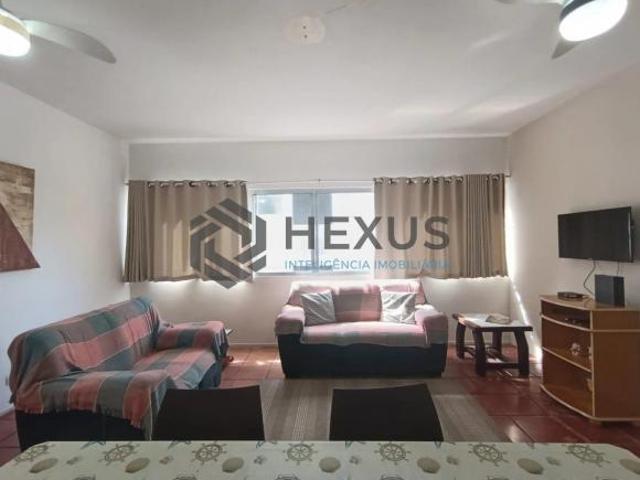 Apartamento com varanda e lazer na Enseada, Guarujá