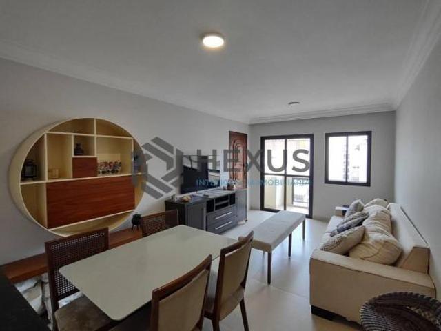 Apartamento com varanda e lazer na Praia da Enseada à venda, Guaruja