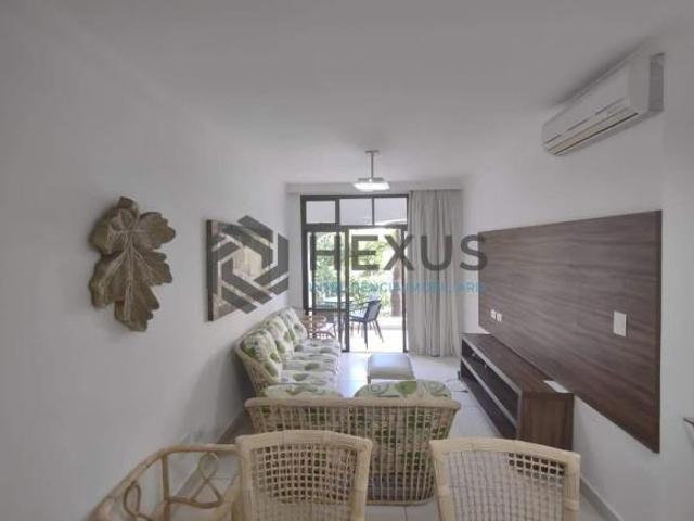 Apartamento com varanda e lazer na Praia da Enseada, Guaruja
