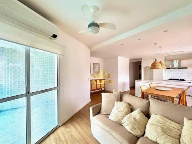 Apartamento com varanda e lazer a 2 quadras da Praia do Tombo – Alfa Imóveis Guarujá