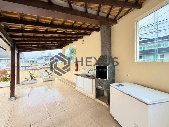 Apartamento com varanda e lazer a 500m da praia na Enseada, Guarujá