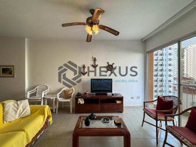 Apartamento com varanda e lazer a duas quadras da Praia das Pitangueiras, Guaruj