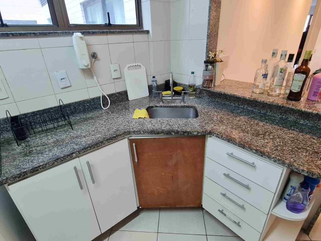 Apartamento com Varanda e Piscina no Recreio
