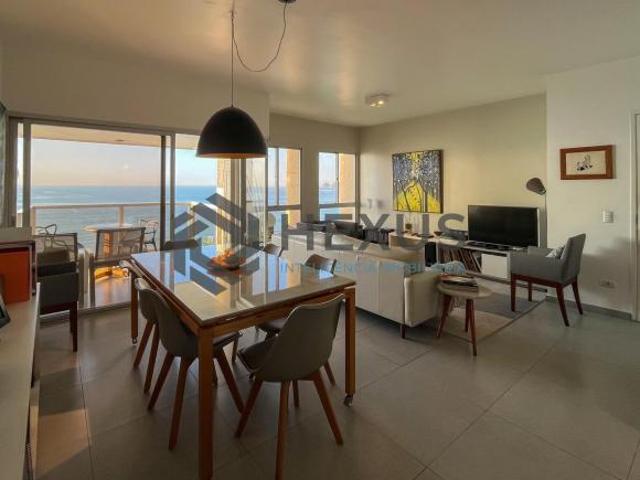 Apartamento com varanda e vaga à venda, Pitangueiras, Guarujá, SP