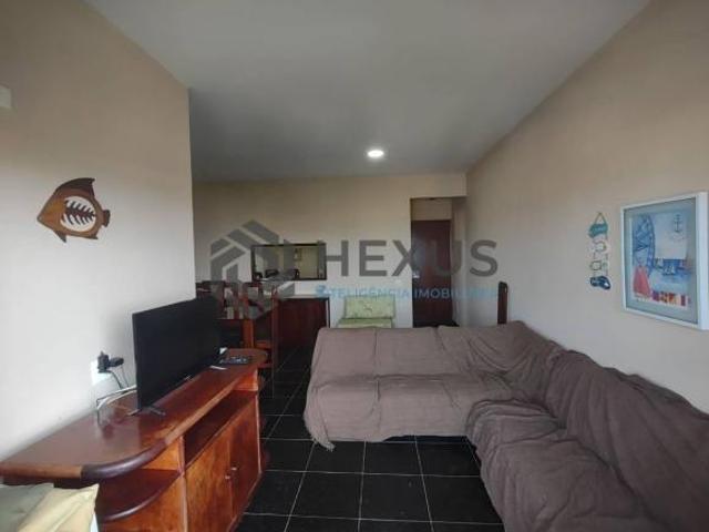 Apartamento com varanda e vista mar na Praia da Enseada, Guaruja
