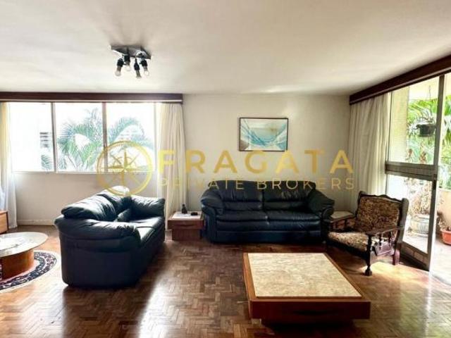 Apartamento com varanda e 215 m² 3 quartos sendo 1 suíte e 1 vaga Jardim América/SP