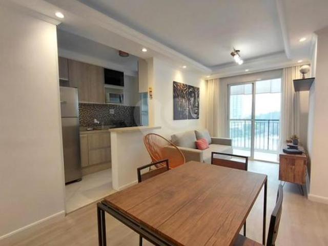 Apartamento com Varanda e 2 Dormitórios na Vila Leopoldina