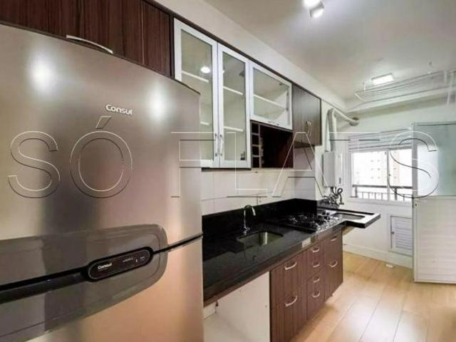 Apartamento com varanda envidraçada em Santos e lazer completo no Marapé