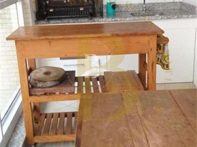 Apartamento com varanda gourmet no Campo Belo