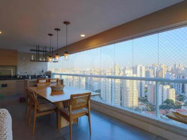 Apartamento com varanda gourmet a venda em Pompeia São Paulo