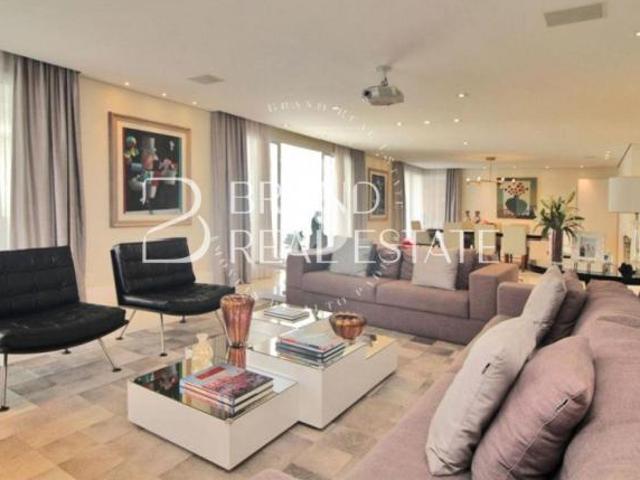 Apartamento com varanda gourmet,Campo Belo