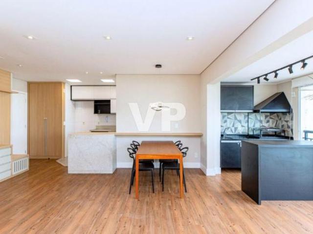 Apartamento com varanda gourmet e lazer completo no Up Home