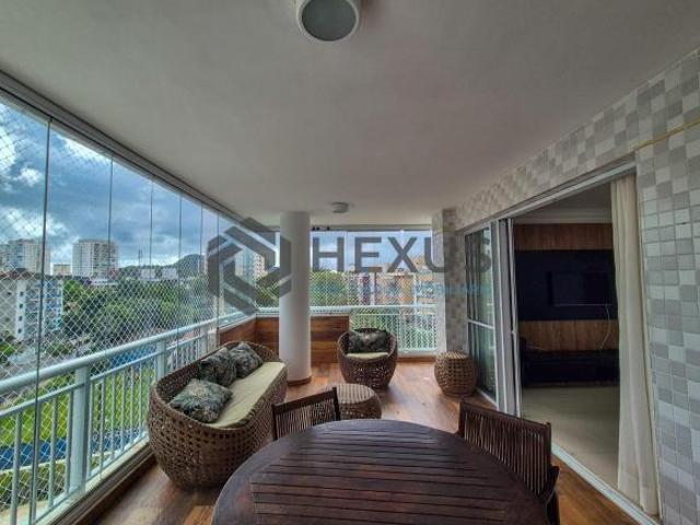 Apartamento com varanda gourmet e lazer a 1 quadra da praia no Jardim Astúrias