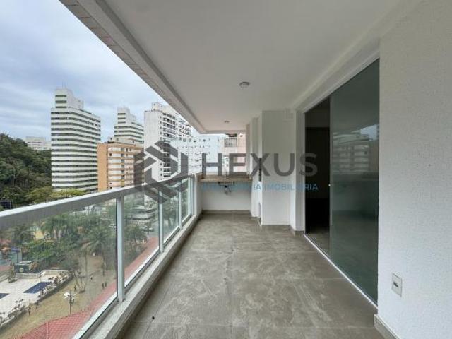 Apartamento com varanda gourmet e lazer a uma quadra da Praia das Asturias, Guar