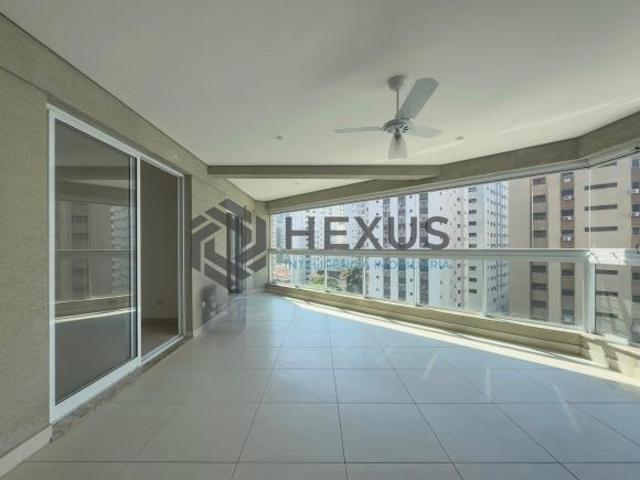 Apartamento com varanda gourmet e lazer a duas quadras da Praia das Pitangueiras