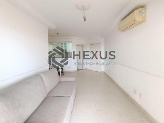 Apartamento com varanda gourmet e vista mar na Praia da Enseada, Guaruja