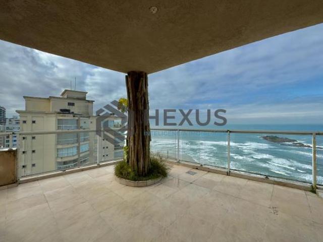 Apartamento com varanda gourmet vista mar e lazer na beira mar da praia nas Pita