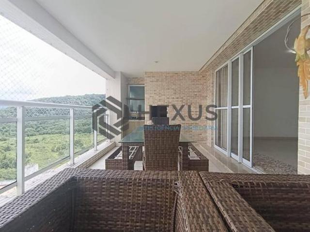 Apartamento com varanda gourmet vista mar e lazer na Praia da Enseada, Guarujá