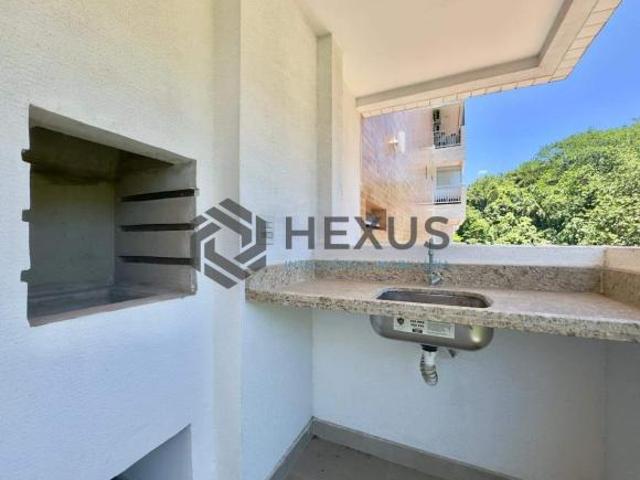 Apartamento com varanda gourmet vista mar e lazer a uma quadra da Praia das Astu