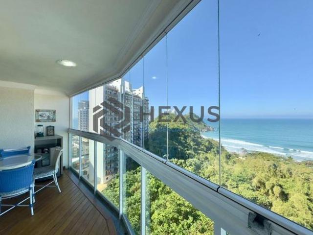 Apartamento com varanda gourmet, vista mar, lazer a uma quadra da Praia do Tombo