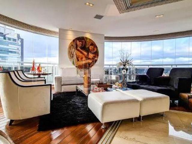 Apartamento com Varanda Gourmet