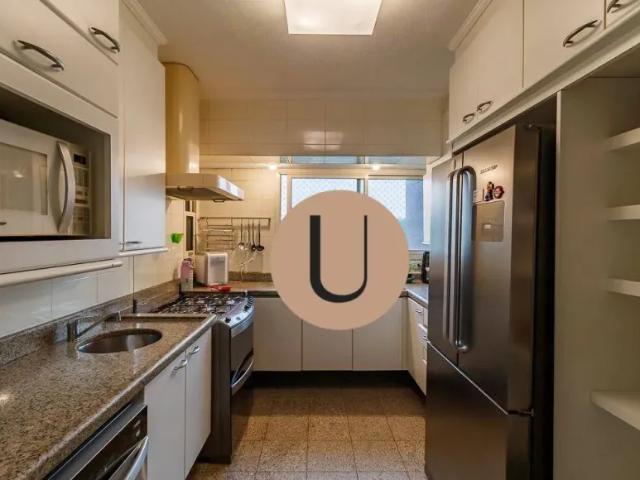 Apartamento com varanda Gourmet! 4 suítes, 4 vagas, lazer completo! Panamby!