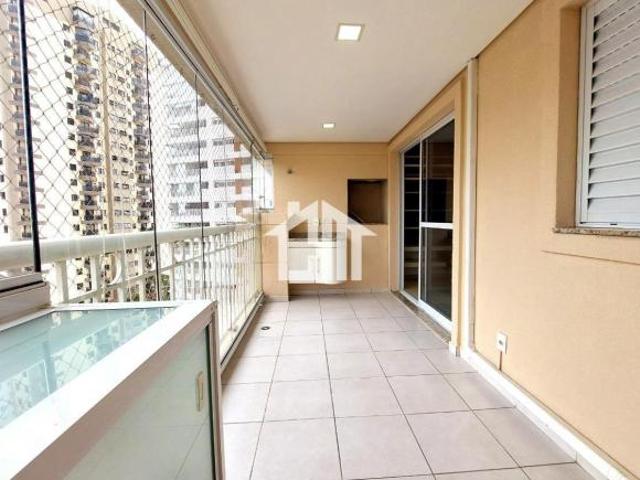 Apartamento com varanda gourmed
