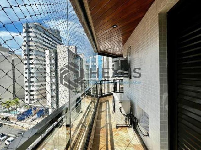 Apartamento com varanda, lazer e vista mar a uma quadra da Praia das Astúrias, G