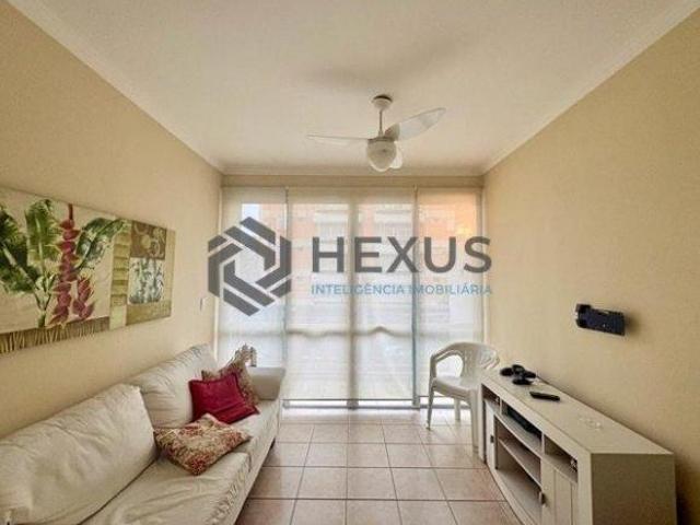 Apartamento com varanda na Praia da Enseada, Guaruja