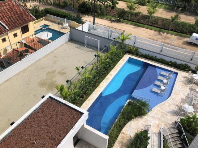 Apartamento com vista ao mar, finamente mobiliado pronto para você curtir ou investir