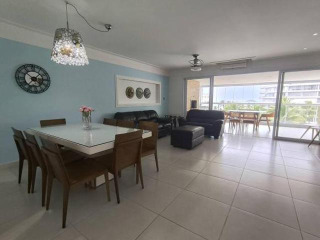 Apartamento com Vista ao Mar, 187m² na Riviera de São Lourenço
