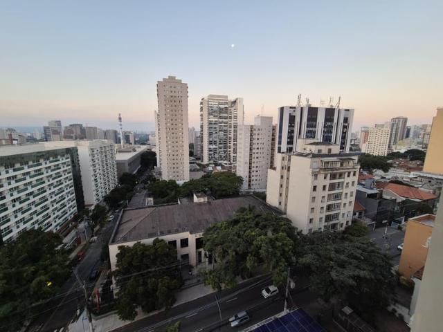Suíte em apto com vista e bem localizado na Barra Funda