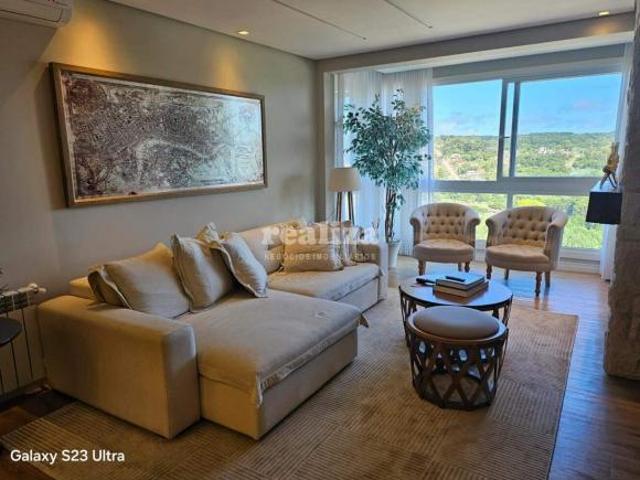 APARTAMENTO COM VISTA EM GRAMADO