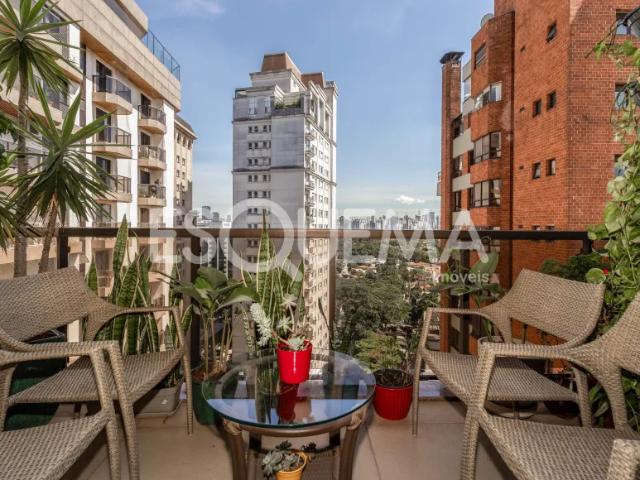 Apartamento com vista livre na melhor rua do bairro