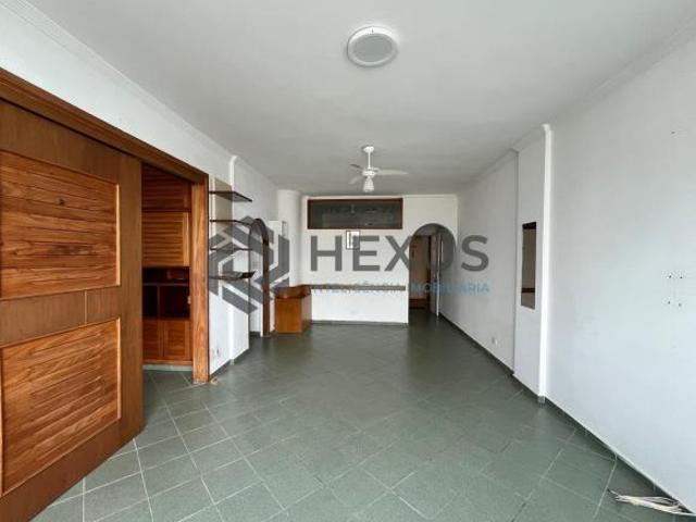 Apartamento com vista mar na beira mar da Praia das Pitangueiras, Guaruja