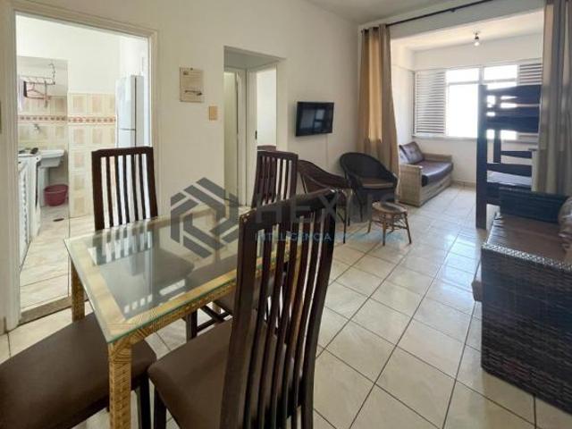 Apartamento com vista mar na quadra mar da Praia das Pitangueiras, Guaruja