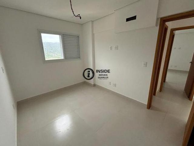 Apartamento com vista mar de 2 quartos na enseada