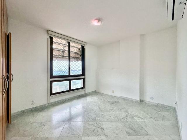 Apartamento com vista mar para alugar na praia de Ipanema
