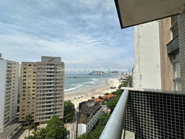 Apartamento com vista para duas praias à venda na praia das Pitangueiras em Guarujá