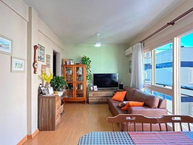 Apartamento com vista para Guaíba 2 dormitórios, 1 vaga, bairro Tristeza