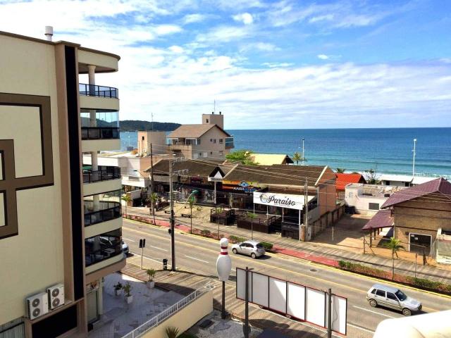 Apartamento com vista para o mar